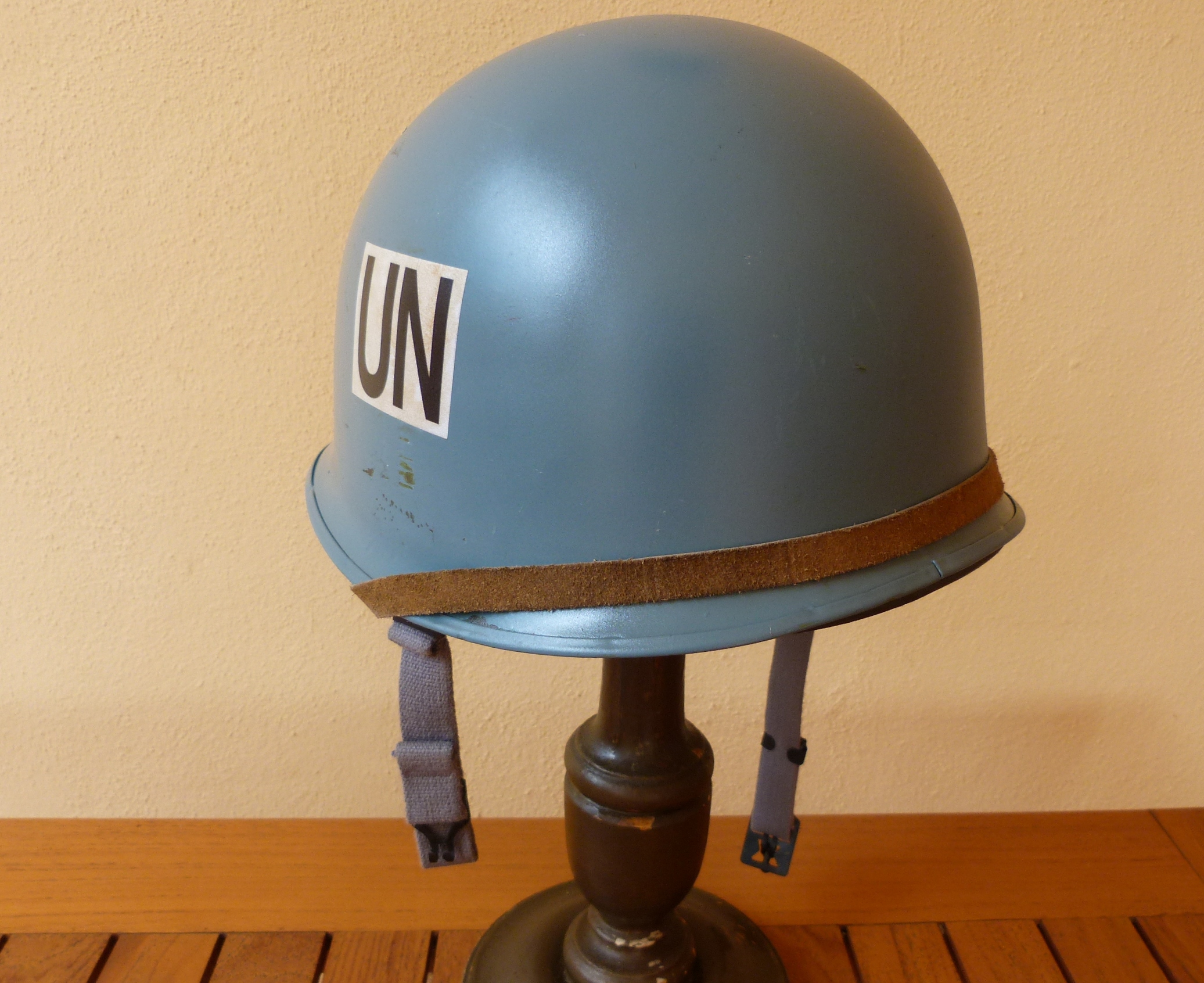 United nation helmet - World Helmets & Headgear - Militaria Collectors ...